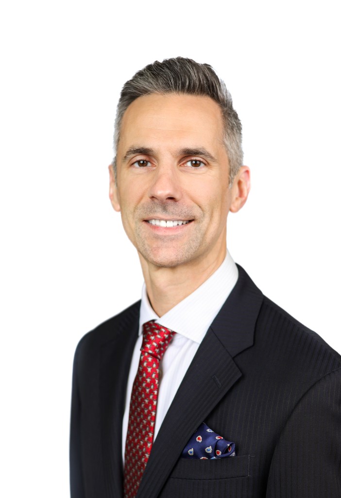 Matthew Pezda, MD - Meadows Eye Physicians & Surgeons